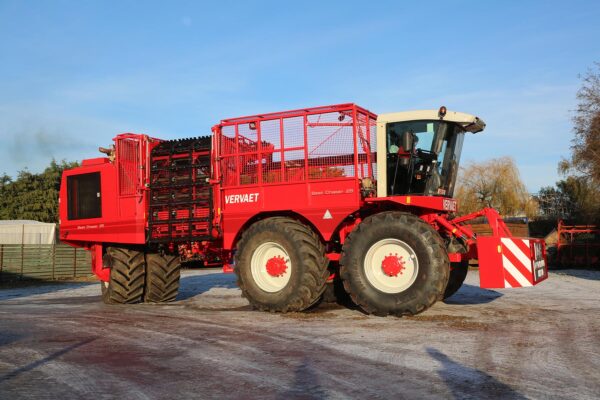 Beet Harvesters – J Riley Beet Harvesters Ltd